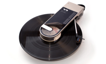 Take me for a spin: The 8 best portable record players around - Fact ...
