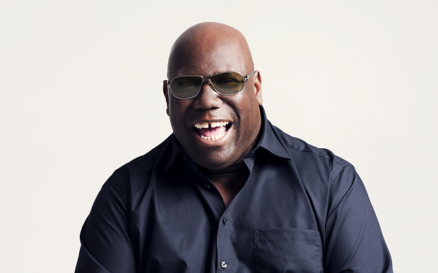 Watch a Carl Cox three-deck vinyl set from 1995