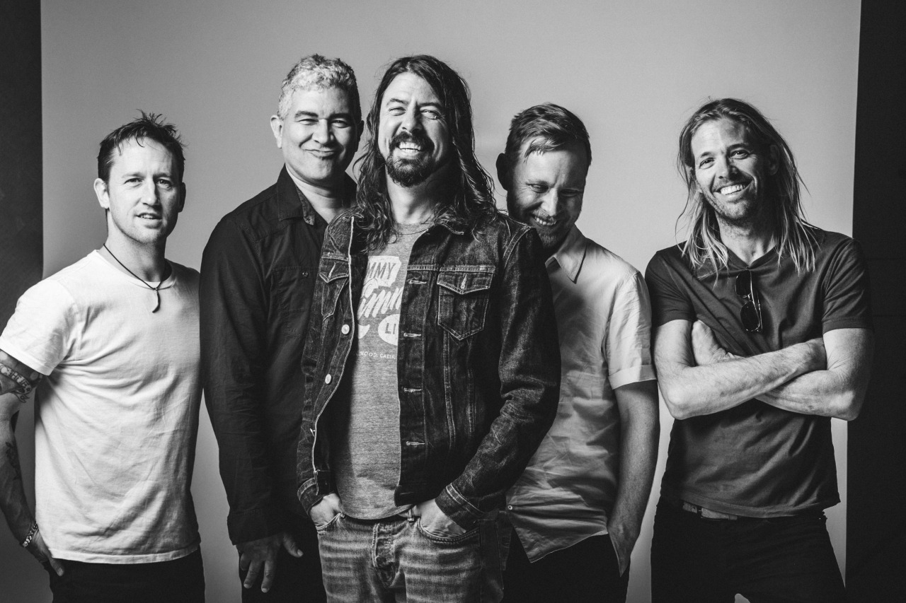 Foo Fighters deny break-up rumours in spoof video